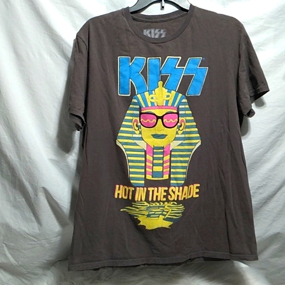 Kiss | Tops | Kiss Hot In The Shade Shirt Szl Gently Worn 22 | Poshmark